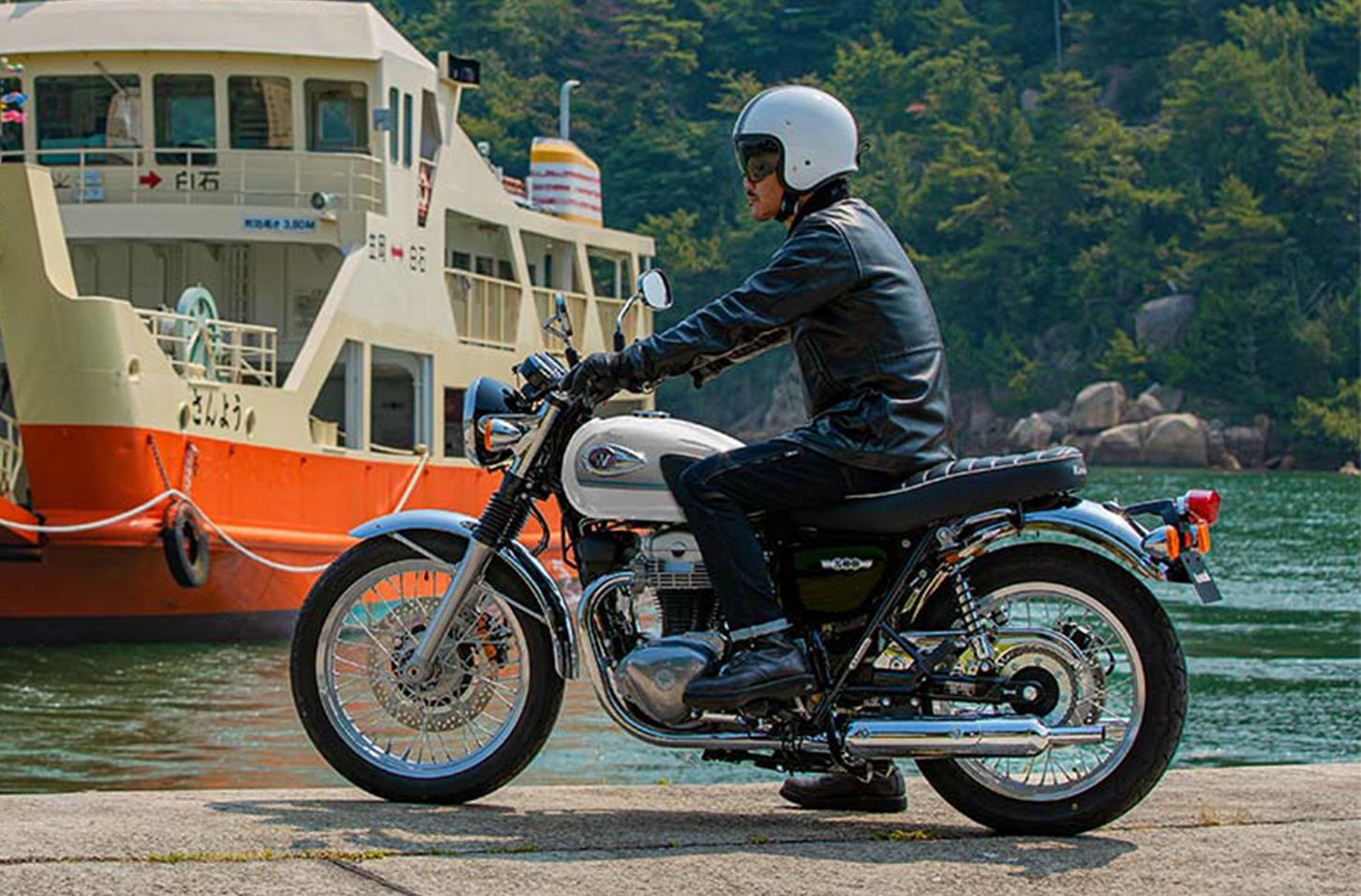 カワサキが「W800」「メグロK3」の2026年モデルを発表！ 伝統的なスタイリングは健在。新色追加と価格変更で11月1日発売。 | KURU KURA（くるくら）